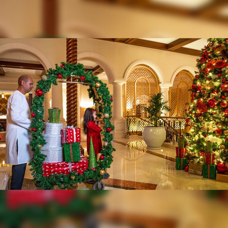 Discover The Magic Of The Festive Season At The Ritz-Carlton, Dubai ...