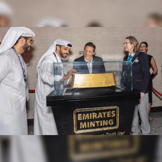 World's Largest Gold Bar Set To Shine At Dubai Gold Souk Extension ...